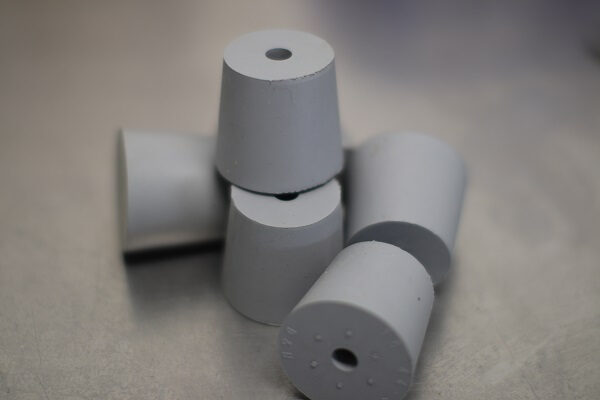 gummi prop 36x44x40 med 9 mm hul passer til 1 og 2 l Erlenmeyer